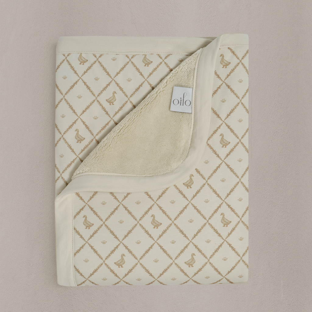 Oilo Duck Cuddle Plush Infant Blanket – Crib & Kids